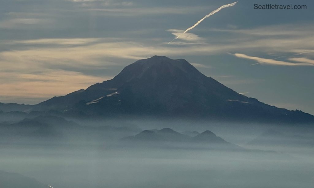 11 Breathtaking Mountain Peaks You Can See From Seattle - Seattle Travel
