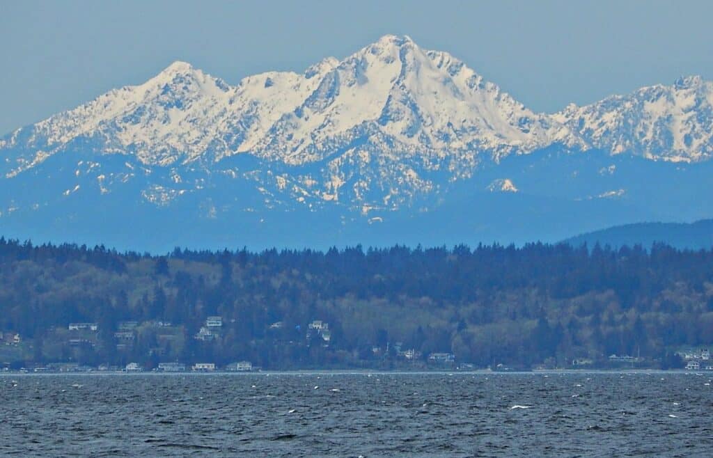 11 Breathtaking Mountain Peaks You Can See From Seattle - Seattle Travel